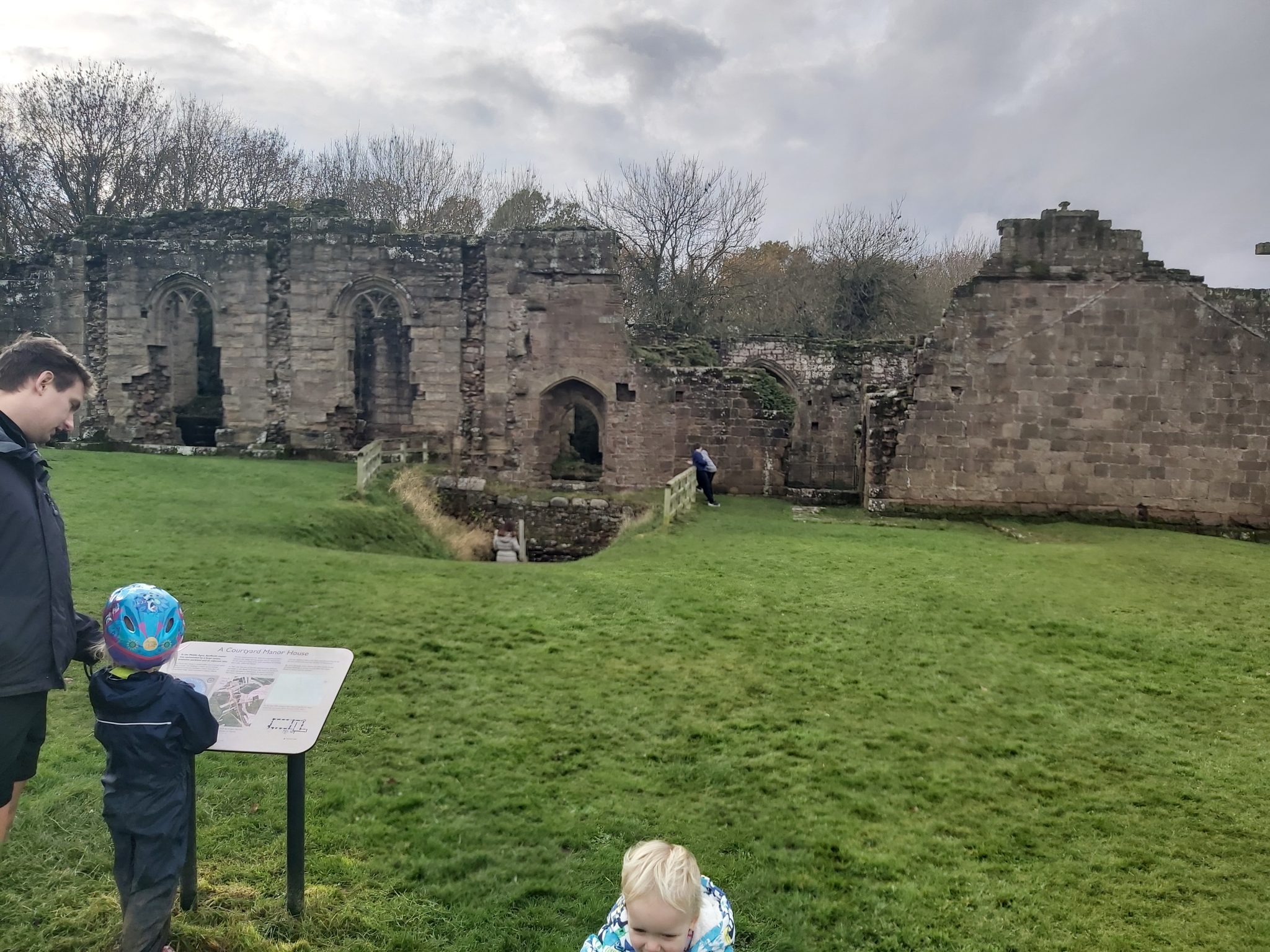 The Harland Way: Wetherby to Spofforth - Muddy Boots Mummy